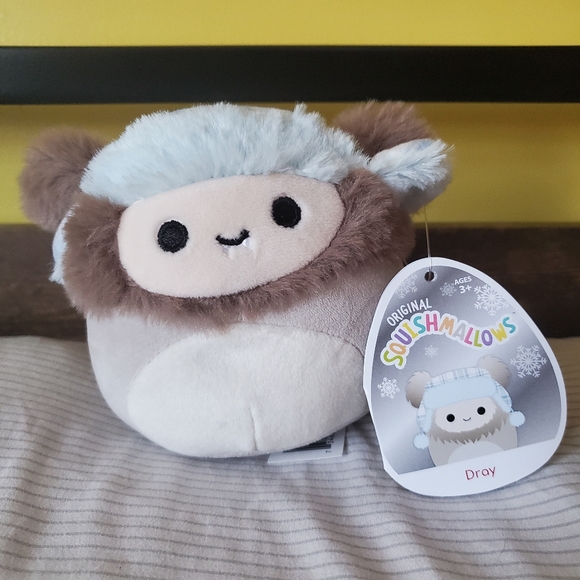 Kellytoy | Toys | 22 Christmas 5 Mini Squishmallow Dray The Yeti ...